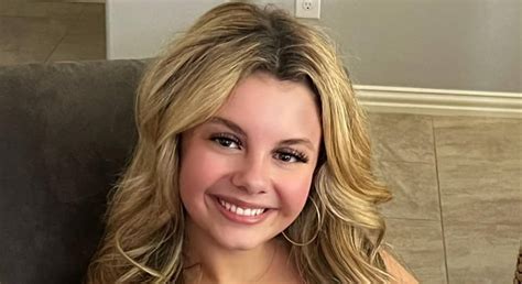 Mallory James Mahoney Height Weight Measurements Bra Size Shoe Size