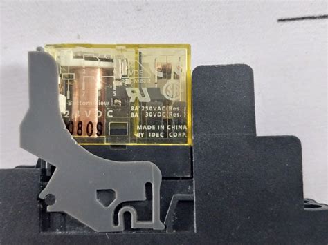 Idec Rj2s Cl D24 Relay 24vdc Aeliya Marine