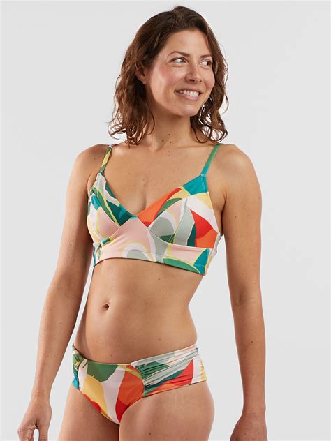 Womens Athletic Swimwear And Sporty Swimsuits Title Nine