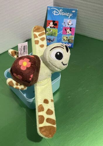 Cutie Cuff Squirt Turtle Finding Nemo Steering Wheel Buddy Slap