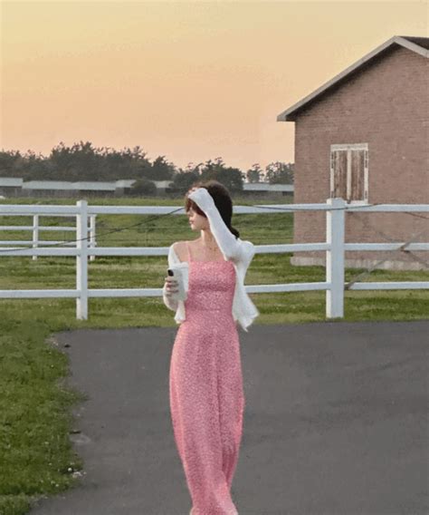 여름을 책임져줄🧊 봄 여름 가을 간절기 뷔스티에 플라워 나시 롱원피스 에이블리