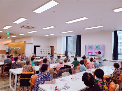 인지활동] 똑같이 따라 색칠하기 봄연세데이케어 부천 주간보호센터