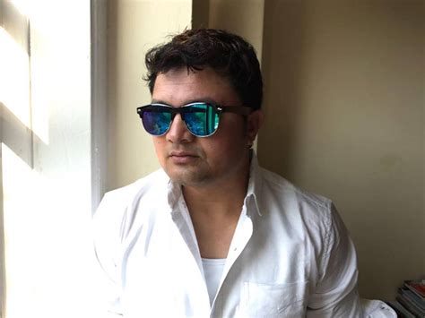 अमेरिकाको न्यूयोर्कमा नेपाली अभिनेता क्रिश थापाको गजबको क्रेज With