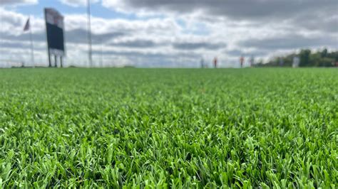 Rodgers Injury Prompts Nfl Players To Push Grass Fields As High Schools