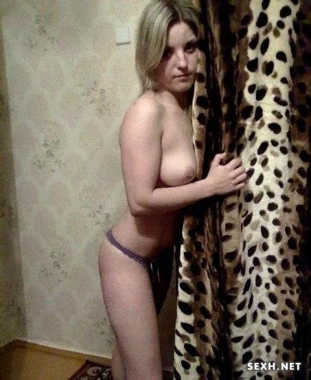 Девчонки из небольшого городка ждут любви Pic