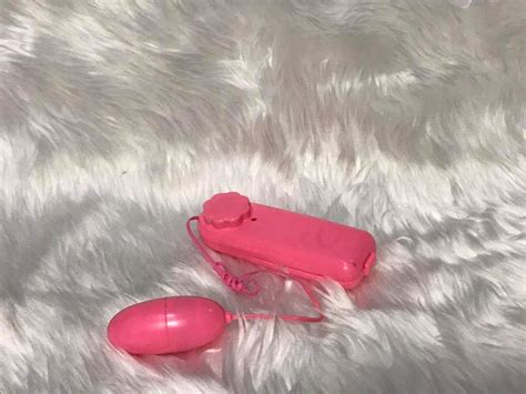 มีกันรึยังคะ ไvสั่นในตำนาน สั่นแรงสะท้านทรวง ราคาเบาหวิว 250 ส่งฟรีems ย้ำ 250 ส่งฟรีems