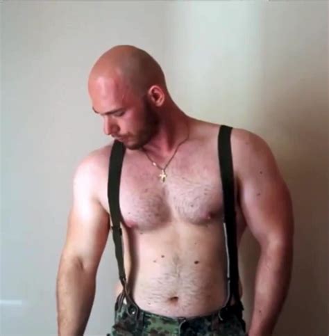 Muscular Redneck Smoking Shirtless Em Inglês