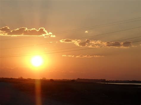 무료 이미지 바다 해돋이 일몰 햇빛 새벽 분위기 황혼 저녁 불타는 듯한 빛깔 노랑 선명한 후광 잔광 천체 대기 현상 아침에 붉은 하늘 해
