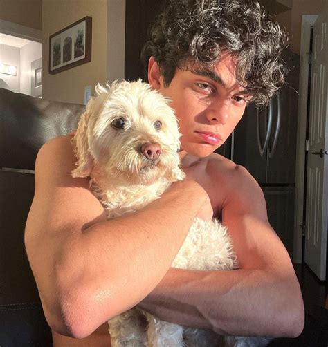 Is Benoftheweek Gay His Sexuality Revealed Onrumors