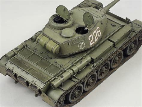 35193 t 44 soviet medium tank alexander komarov miniart