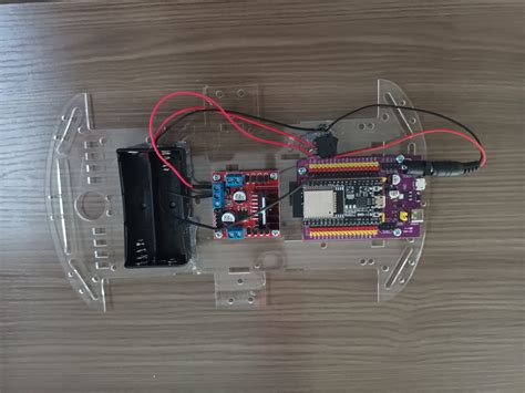 การสร้าง หุ่นยนต์ esp32 บังคับผ่านอินเตอร์เน็ต blynk รับทําโปรเจค