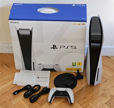 НОВА! Playstation 5 перфектна Плейстейшън конзола PS5 с диск джойстик ...