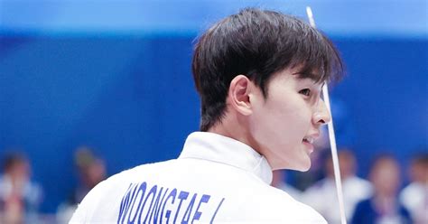 전웅태 밝은 표정으로