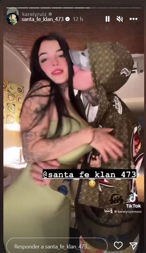 Karely Ruiz Y Santa Fe Klan Se Volvieron A Besar En Público Infobae