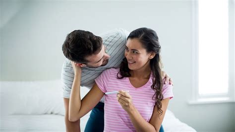 கருத்தரிக்க ஒரு நாளைக்கு எத்தனை முறை உடலுறவு கொள்ள வேண்டும் News18 தமிழ்