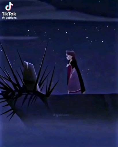 На грустненькое потянуло😢🖤 Дисней рапунцель Персонажи диснеевских мультфильмов Фан арт