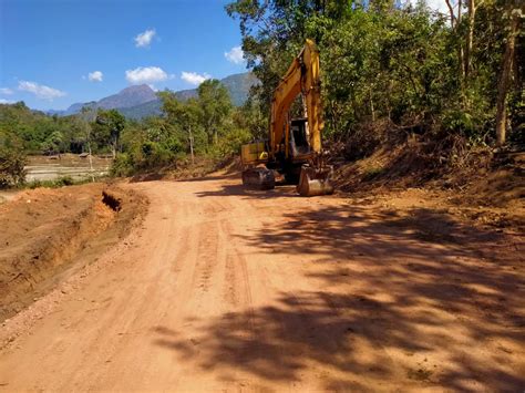 ကရင်ပြည်နယ် ပိုင်ကျုံမြို့ ကွီးကျယ် ထီးပရီး မဲပရခီး ကျေးရွာချင်းဆက် မြေသားလမ်း ၃ မိုင် ဖောက်လုပ