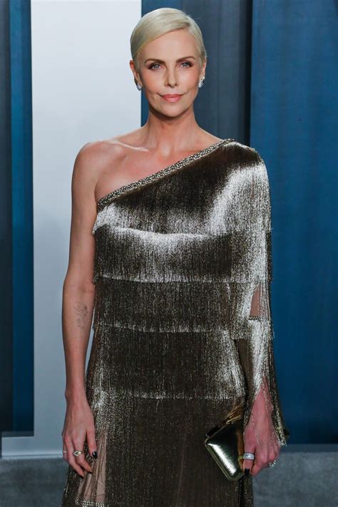 Charlize Theron At 2020 Vanity Fair Oscar Party In Beverly Hills 02 09