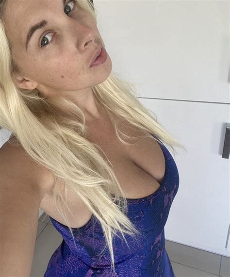 Holly Ann Muldoon Nude Porn Pictures Xxx Photos Sex Images 4071979