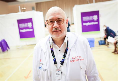 Hamburger Arzt Kündigt An „praxen Bleiben Nach Weihnachten Zu“ Mopo