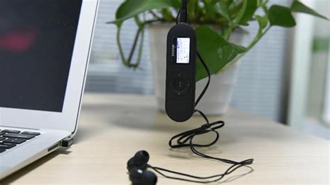 RCA GB MP Player With Flipout USB And Display