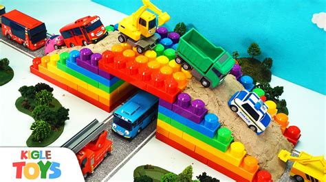 2층 레고 도로 만들기 중장비 블록놀이 포크레인 덤프트럭 레미콘 자동차 버스 Kigle Toys Youtube