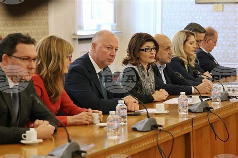 ГЕРБ СДС инициират разговор за съдебна реформа ще предложат процедура за попълване на