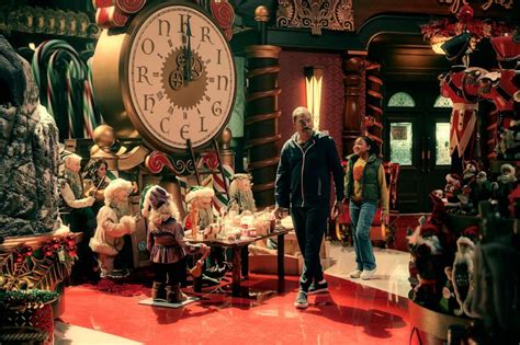New Trailer For Candy Cane Lane Starring Eddie Murphy And Tracee
