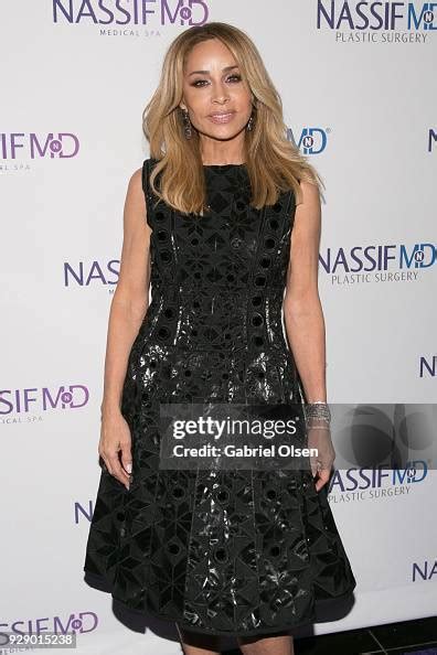 Faye Resnick Arrives For Dr Paul Nassifs Unveiling Of His New News