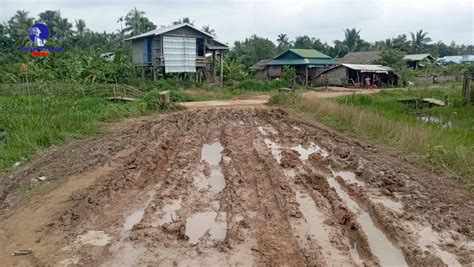 မင်းပြားက ရွာပေါင်း ၁၅ ရွာကို ဆက်သွယ်ထားရေ ရွာချင်းဆက် လမ်းမကြီး ဆိုးဆိုးဝါးဝါးပျက်စီးနီလို့