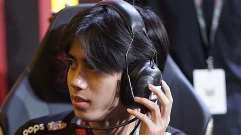 Profil Celiboy Paling Lengkap Dari Biodata Karir Pacar Hingga Prestasi Dunia Games