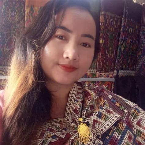 ວຽງ ຂາຍສີ້ນໄໝມ້ອນ Added A New Photo ວຽງ ຂາຍສີ້ນໄໝມ້ອນ