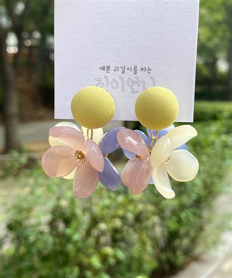 스윗 입체 플라워 귀걸이 꽃귀걸이 악세사리 데일리 빈티지 러블리 로맨틱 핸드메이드 예쁜
