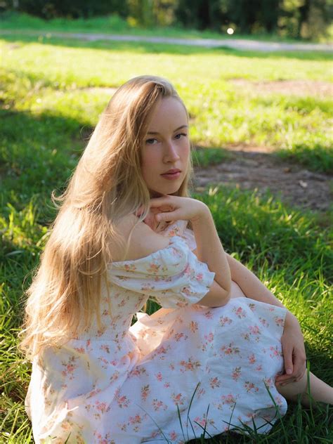 Bronwyn Keith Hyness Feet