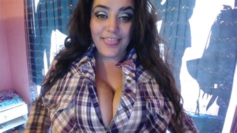 Button Popping For A Cause Lol Belietofied Clips4sale