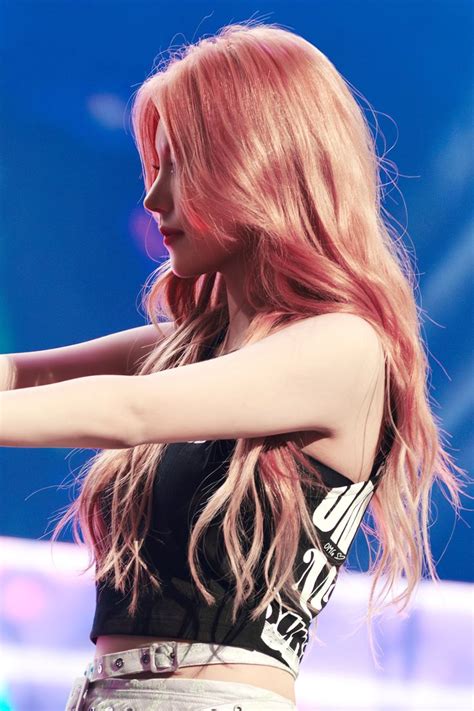 Pin By Liv On Itzy In Beautiful Film Itzy Powerful Women