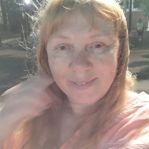 Elena Elena Threads Say More