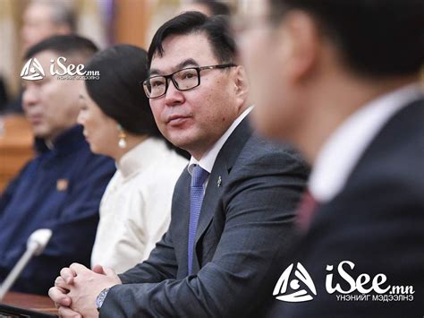 Ц Анандбазарыг Монголын Хөлбөмбөгийн холбооны ерөнхийлөгчөөр сонголоо Isee Mn