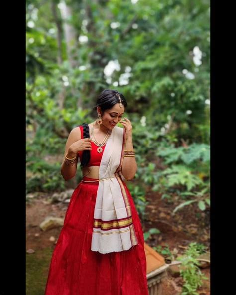 Indhu Thampi R Malluhorny