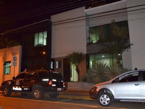 G1 Policial Civil Fura Bloqueio Da Polícia Militar E é Detido Em