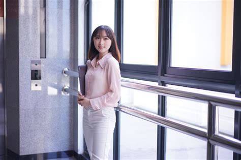 Dinamika Kepemimpinan Wanita Dalam Era Modern Universitas Ciputra