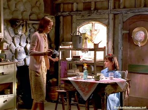 Danny Devito Roald Dahl Ms Honey Matilda Movies Showing Movies And Tv Shows Matilda Movie