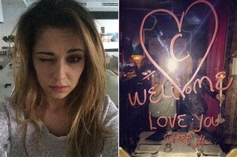 Cheryl Cole Posts Barefaced Morning Selfie And Still Looks Flawless
