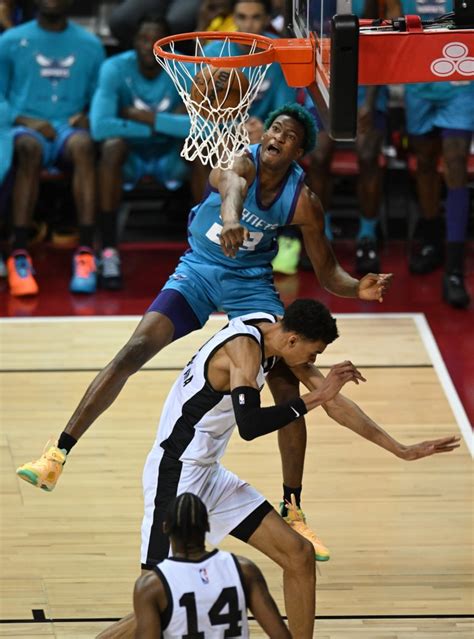 Victor Wembanyama Posterized By Kai Jones In Spurs Debut