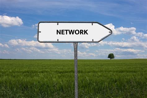 네트워크단어와 이미지 연결 된 소셜 미디어 주제 단어 이미지 일러스트 레이 션 고객 참여에 대한 스톡 사진 및 기타 이미지 고객 참여 마케팅 만족한 Istock