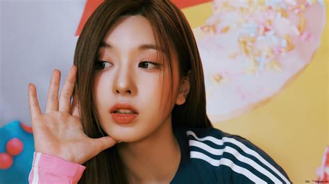 Bae Nmixx Ltä Kpop Band Young Dumb Stupid Mv Shoot Expergo Albumi 4k Taustakuvan Lataus