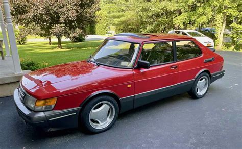Red Doesnt Work You Will Like This Red Saab 900 Spg