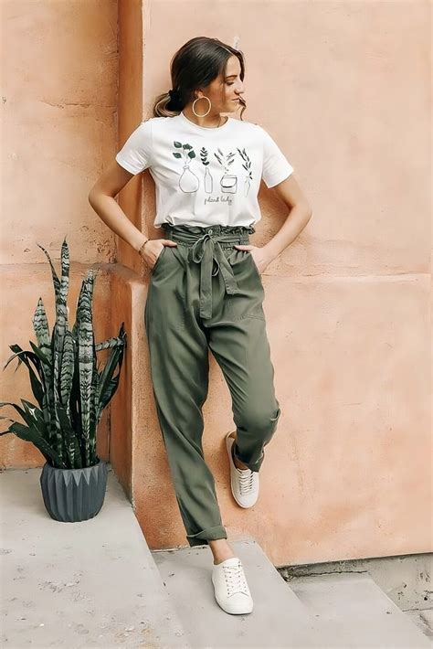 30 Stunning Outfit Ideas To Wear Your Trousers