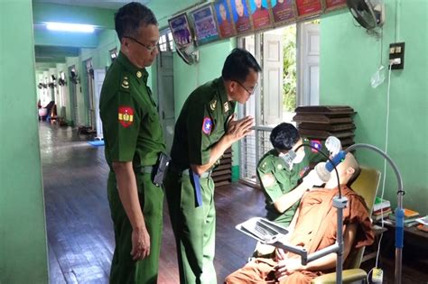 မဟာအောင်မြေမြို့နယ်အတွင်းရှိ သံဃာတော်များနှင့် ဒေသခံပြည်သူများအား ကျန