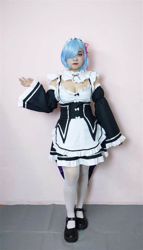 Rem Re Zero Cosplay By Nhocksue95 On Deviantart